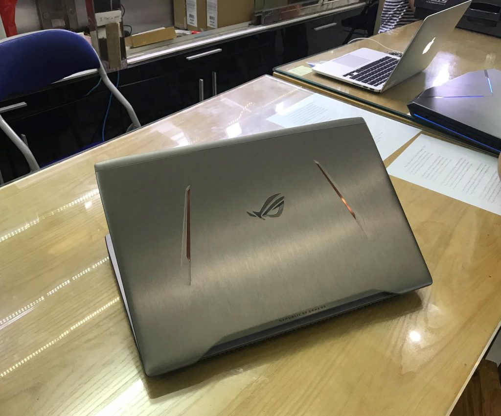 LAPTOP ASUS ROG STRIX GL702 /i7 7700HQ /16Gb /256Gb /17.3″ FHD IPS ...