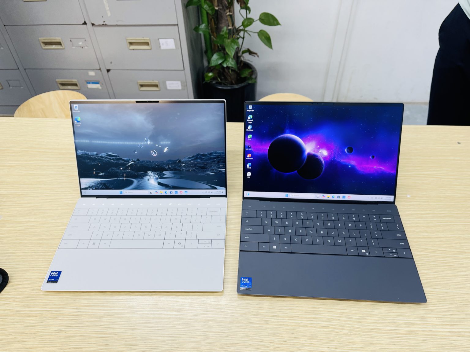 Dell XPS 13 9350 (2025) Intel Core Ultra 7 256V/ 16GB/ 512GB/ 13.4 ...