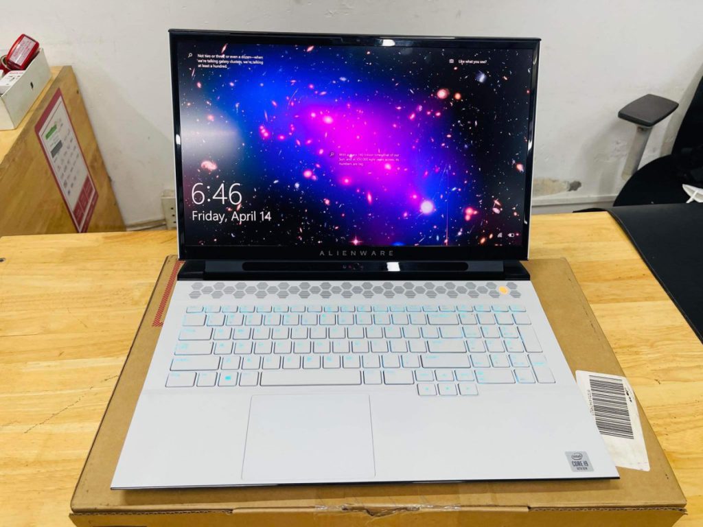 Dell Alienware M17 R3 Core i7-10750H /16GB /256GB /RTX 2060 6GB /17.3 ...