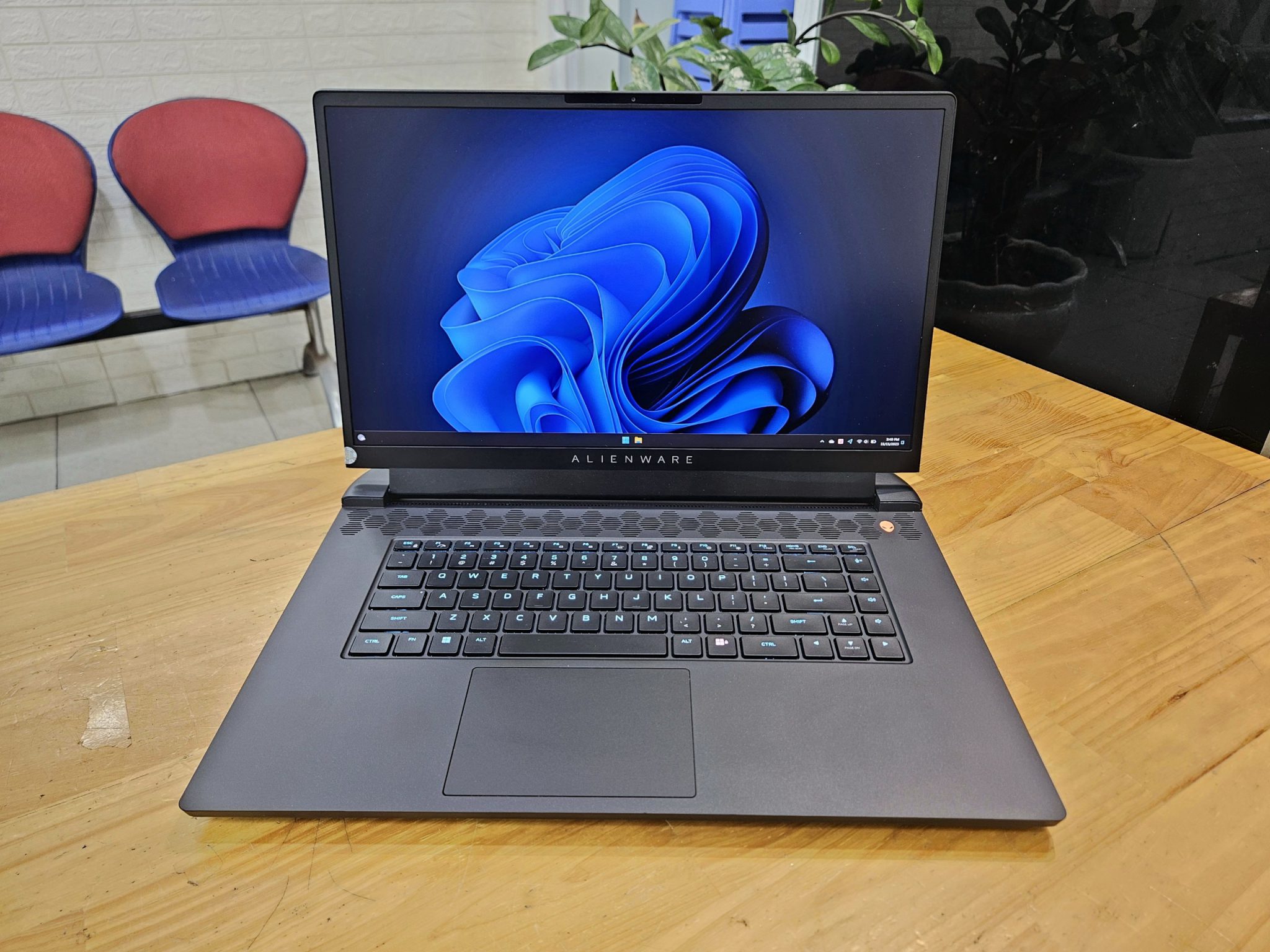 Dell Alienware M17 R5 2022 AMD R9-6900HX/ 16GB/ 1TB/ RTX 3070Ti 8GB/ 17 ...